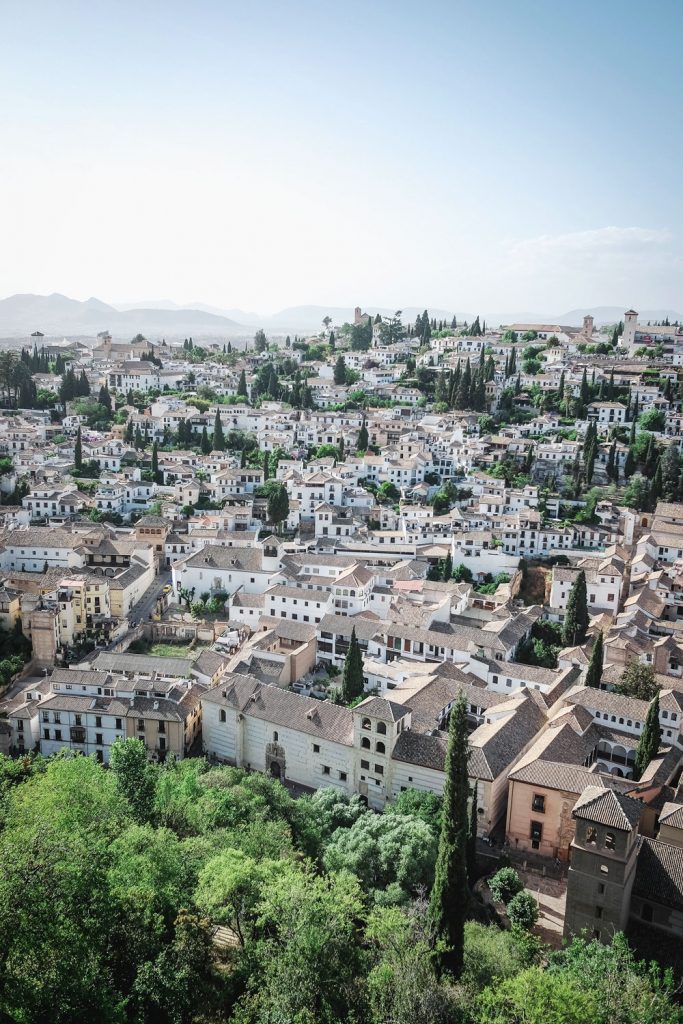 Granada, Spain Travel Guide - To Vogue or Bust