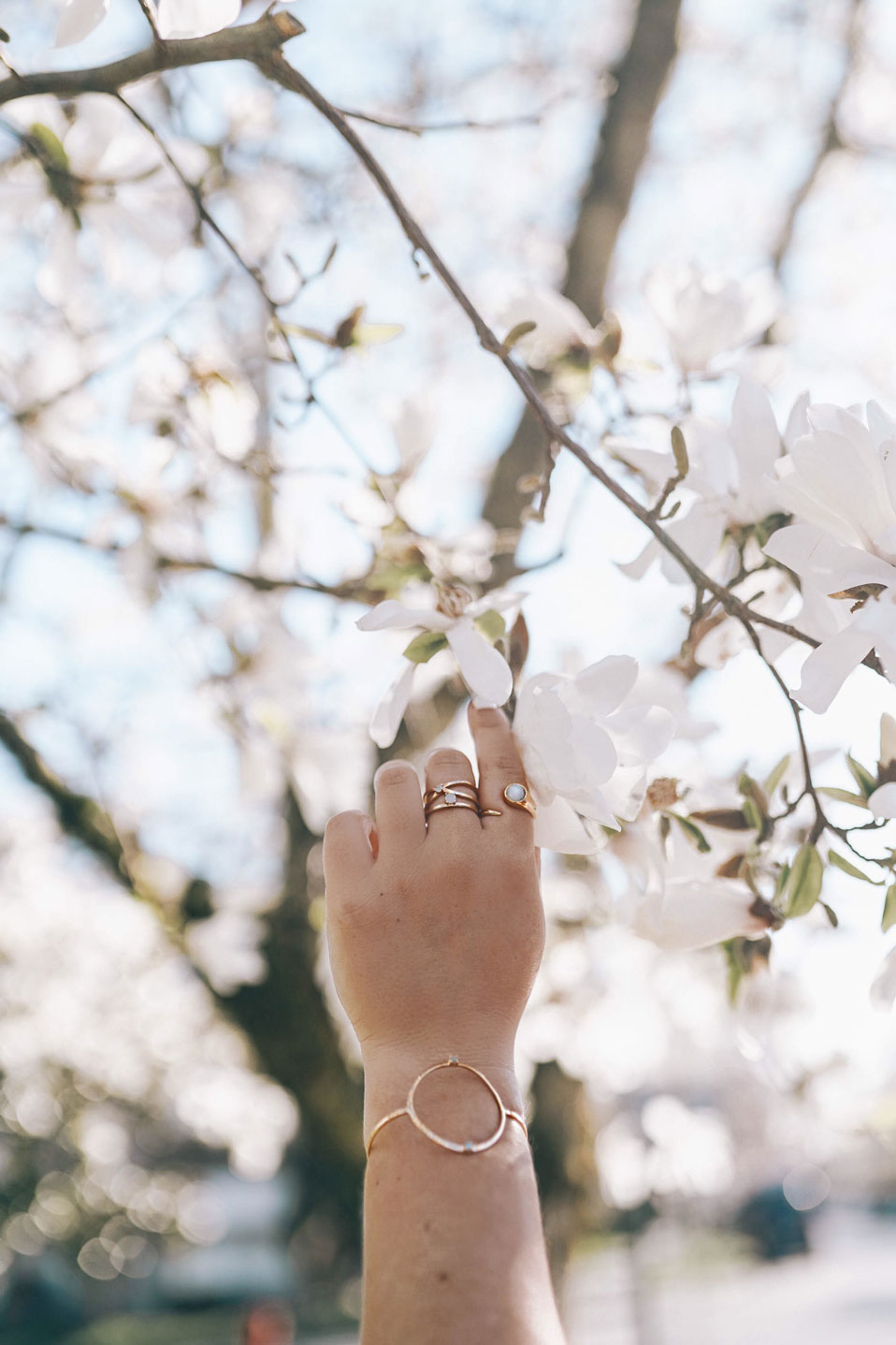 How to Layer Jewelry - To Vogue or Bust