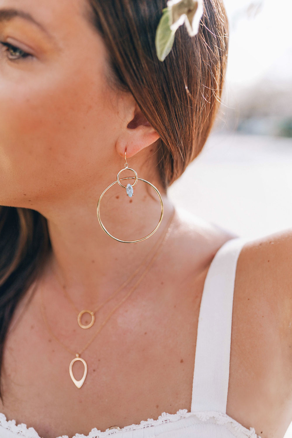 How to Layer Jewelry - To Vogue or Bust