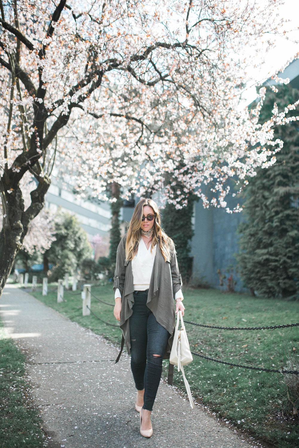 10 Spring Transition Outfit Ideas - To Vogue or Bust